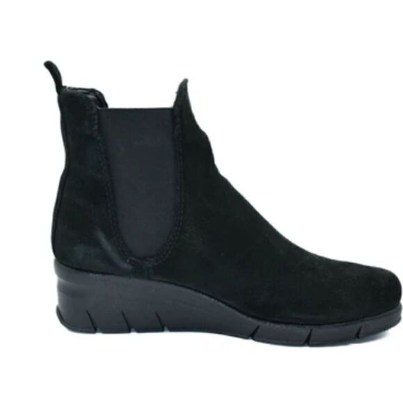 THE FLEXX | Shoes | The Flexx Slimmer Too Chelsea Black Wedge Rich ...